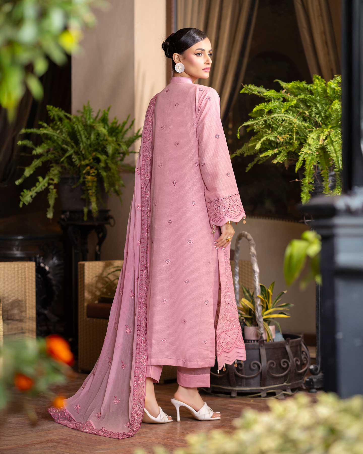 Elegance by Aalaya Summer Vol 01 '26 D 03 – Aalaya.pk